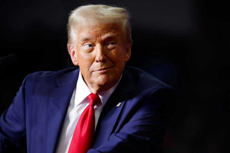Trump Colors Return | DC Watchdog